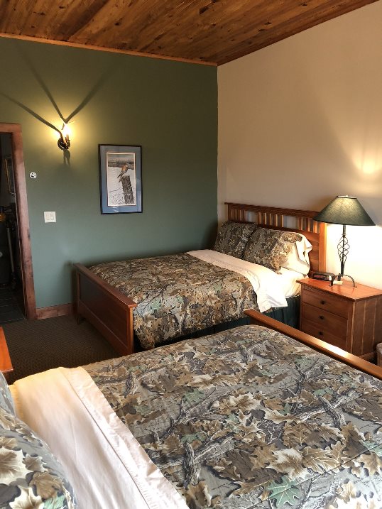 Comstock Premier Lodge - Bird Country Resorts